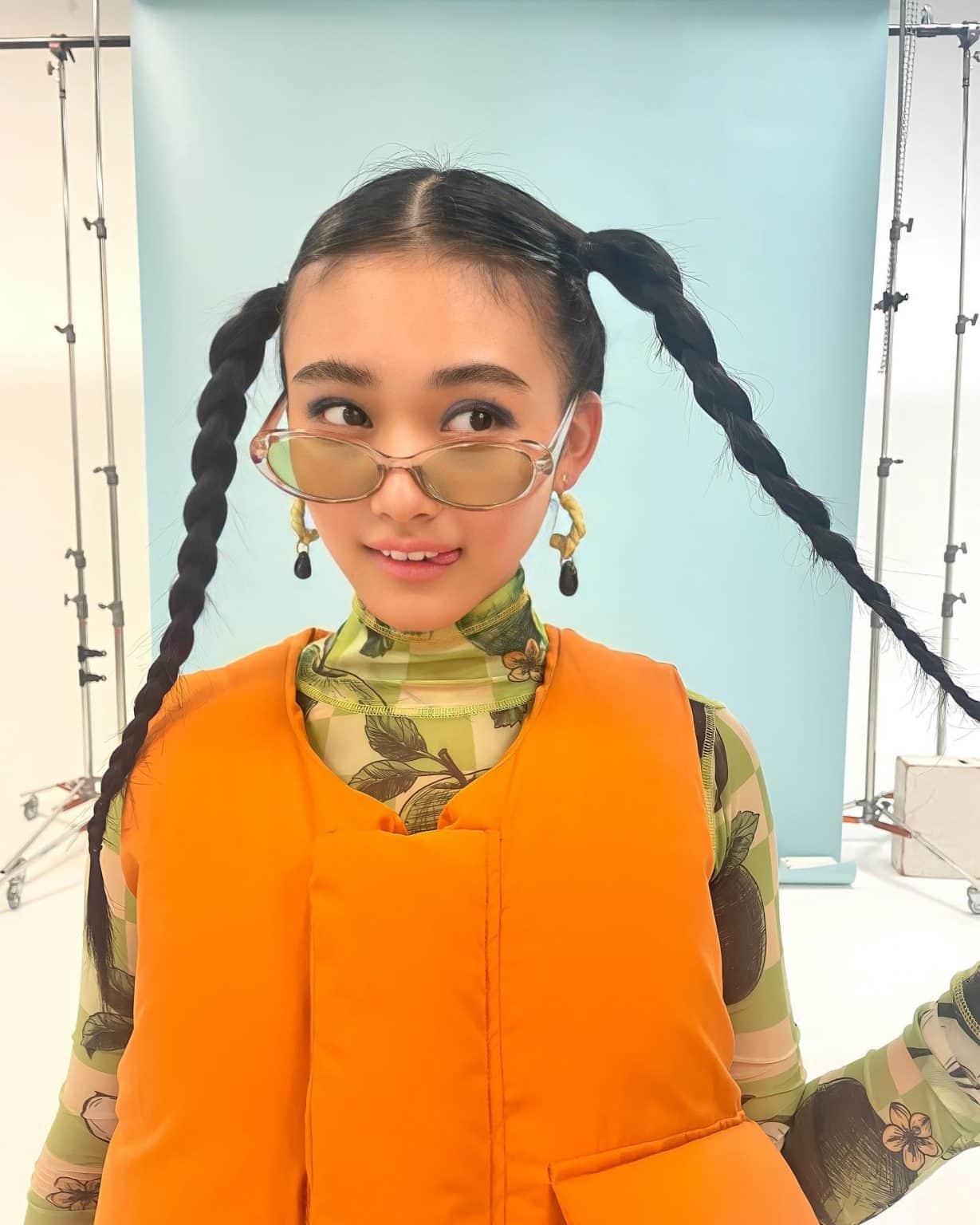 櫻坂46山﨑天、ギャルになる！大人気ViVi連載「新天地」ギャル編オフショット公開